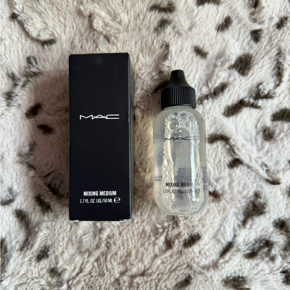 MAC Cosmetics | Makeup | Mac Cosmetics Mixing Medium Clear | Poshmark